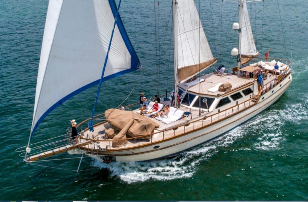 Lady Lorraine - Saffron Cruises